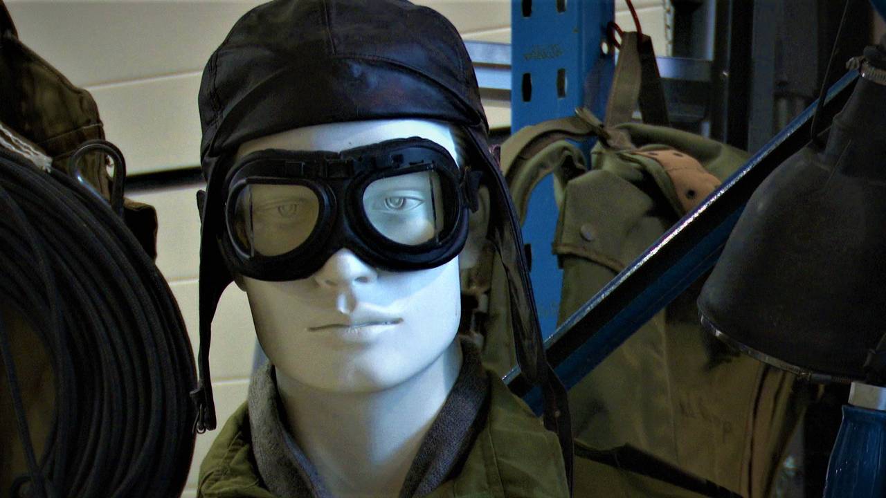 De laatste legerdumps geuren nog steeds naar pukkels en soldatenkistjes ...