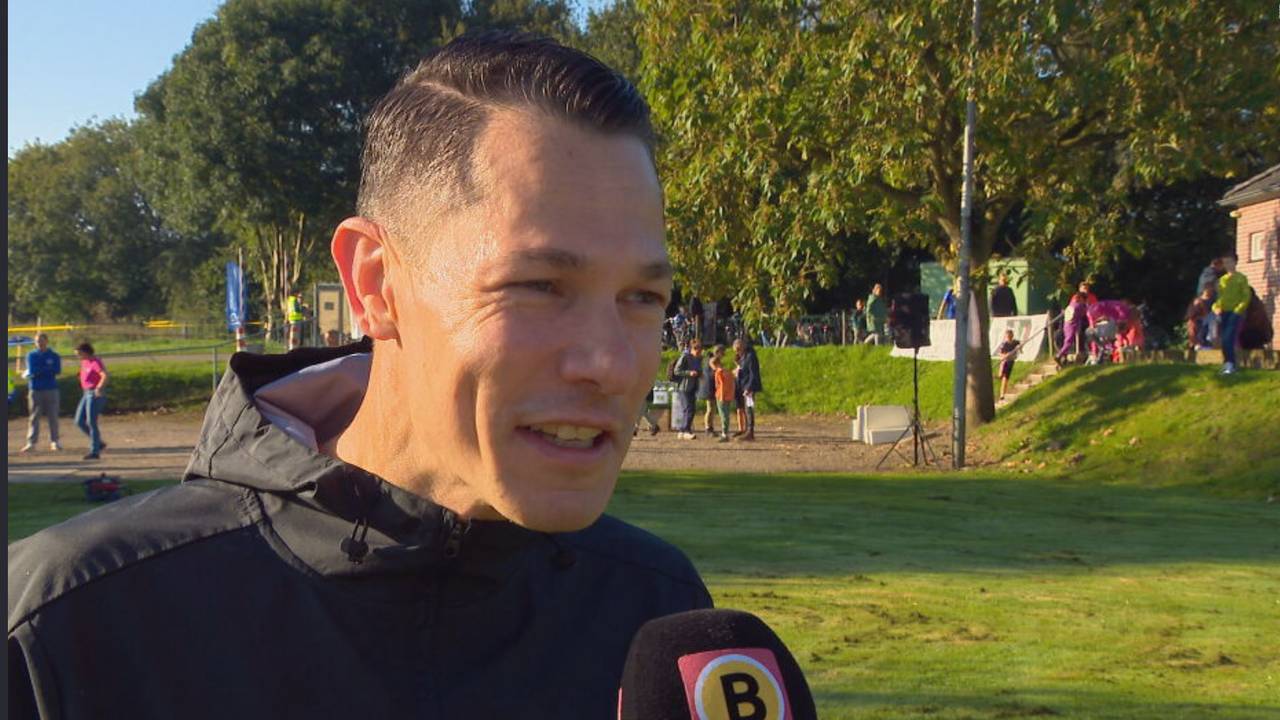 'Mister 040' rent weer in zijn stad: 'Gaat wel meer met horten en ...