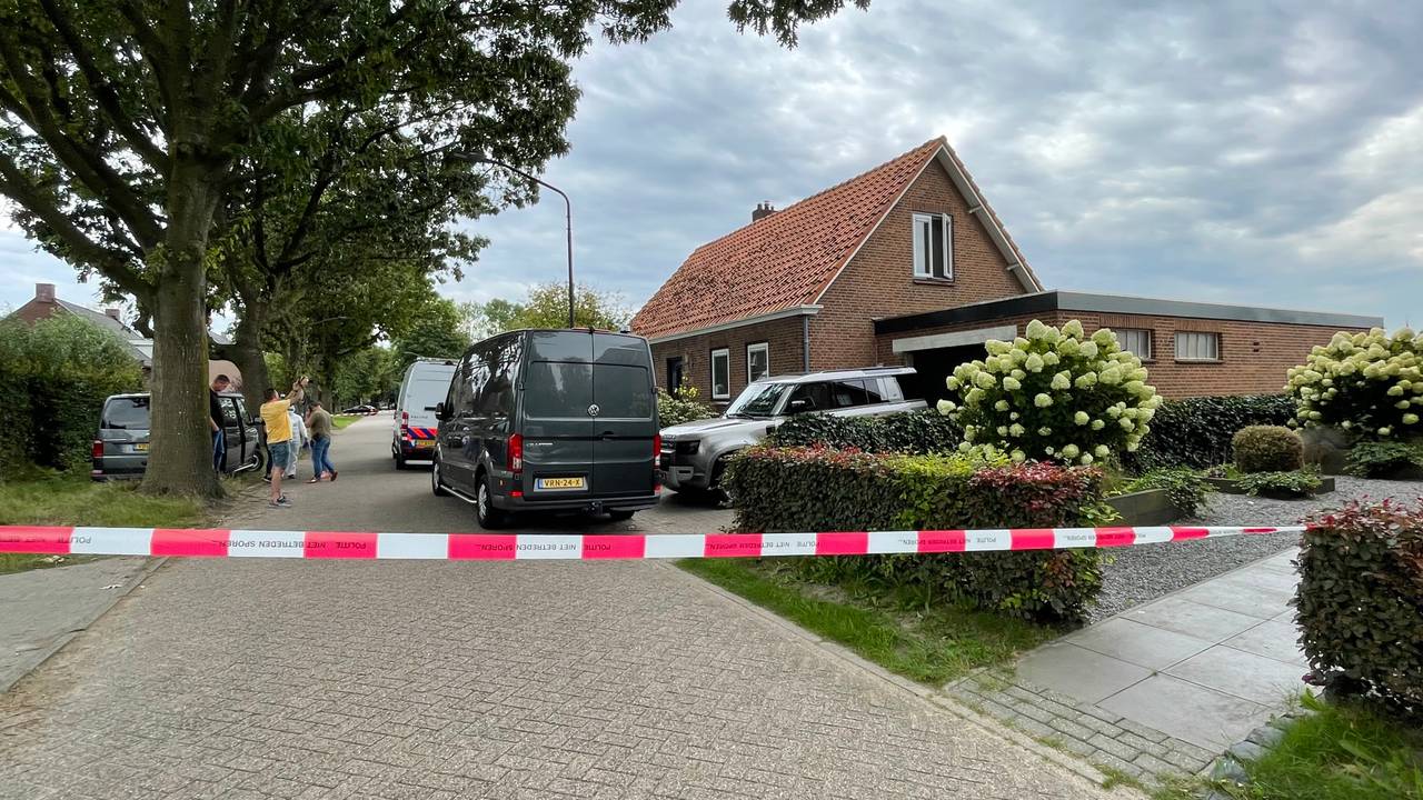 Dode gevonden in huis in Den Hout: 'Het is diep tragisch' - Omroep Brabant