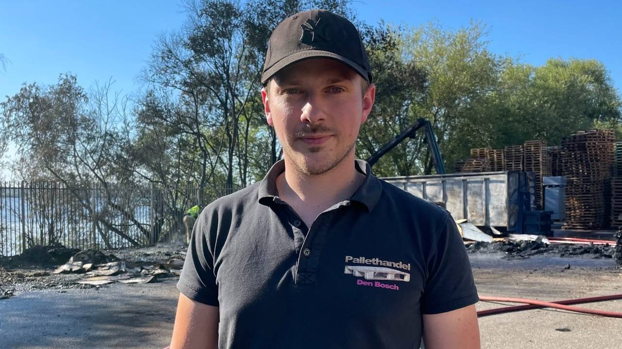 Eigenaar Ronnie Box zag zijn pallets afbranden: 'We stonden machteloos ...