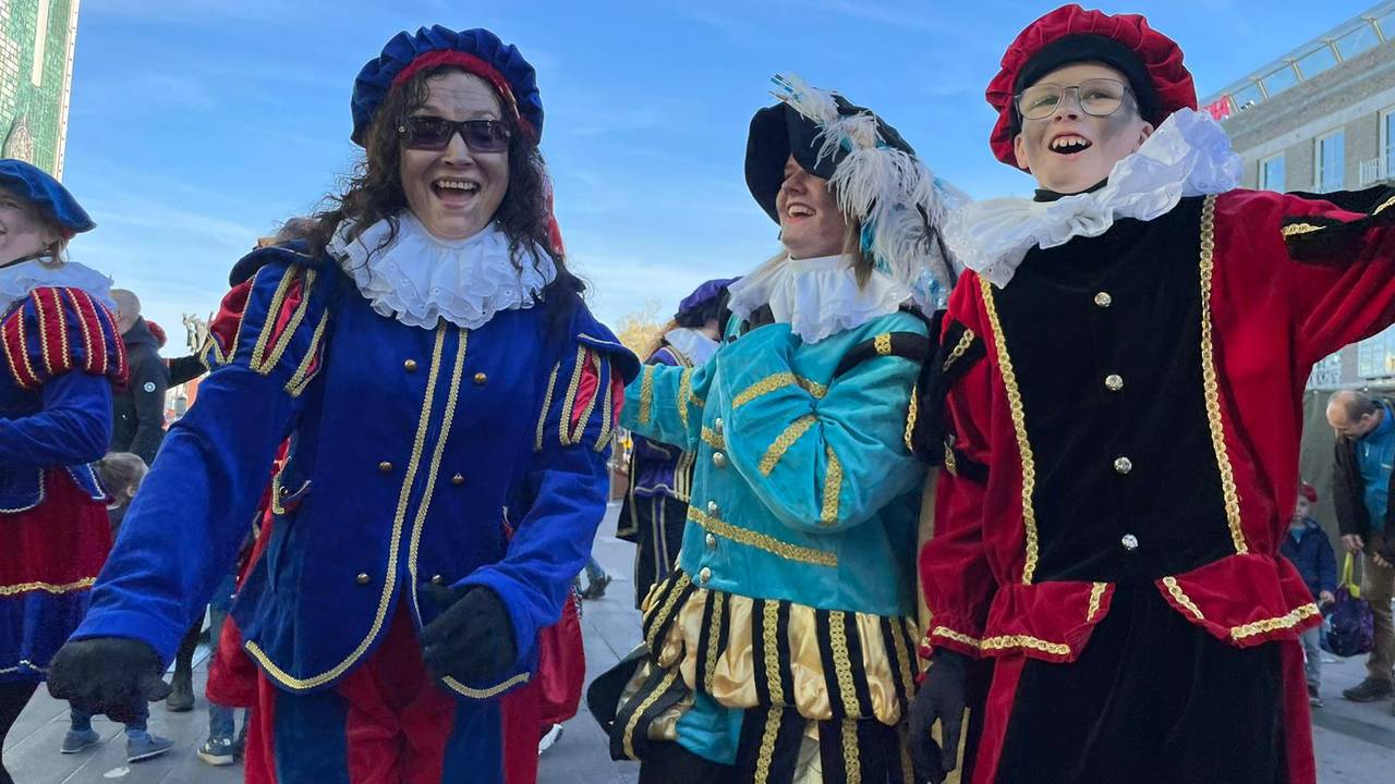 Eindelijk weer eens een rustige intocht van Sinterklaas in Eindhoven ...