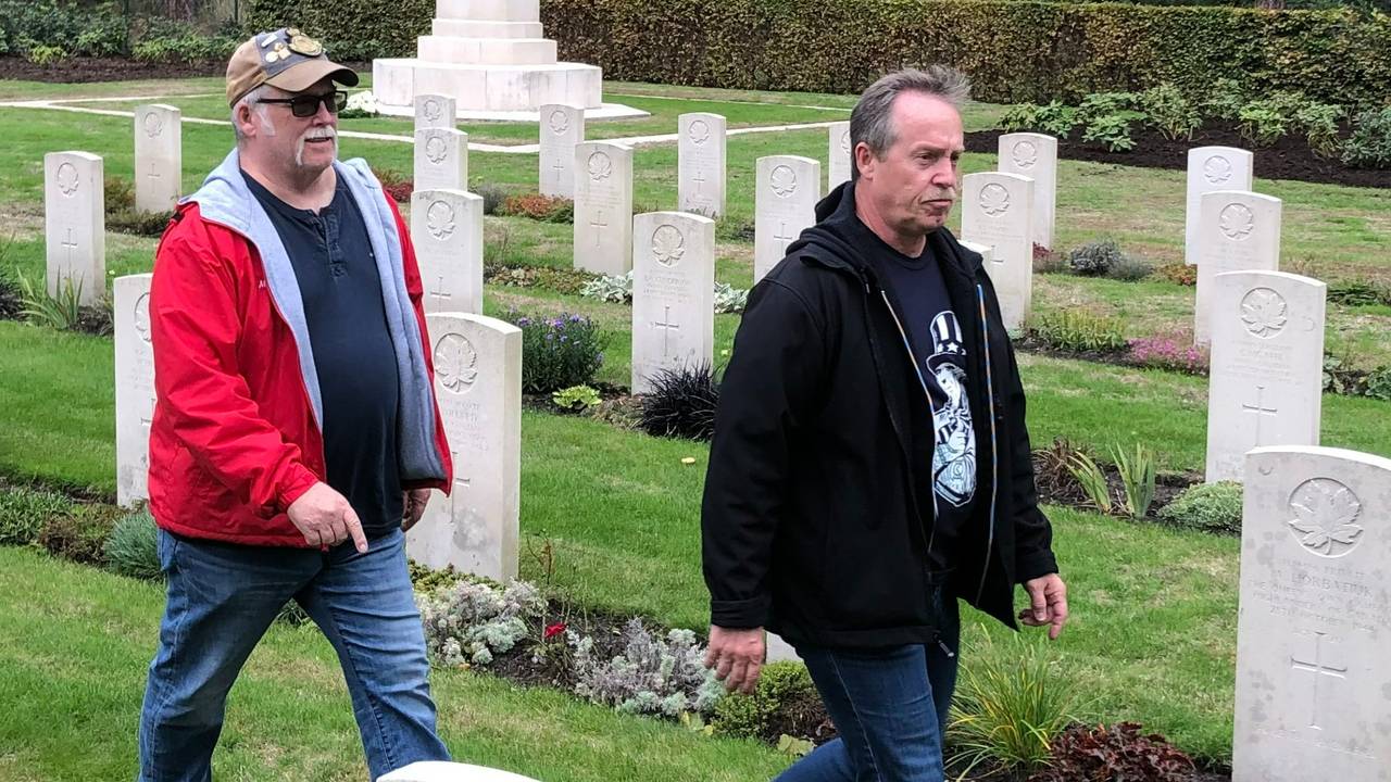 Michael en Dennis eren hun Oom Herbert die zijn leven gaf voor Brabant ...