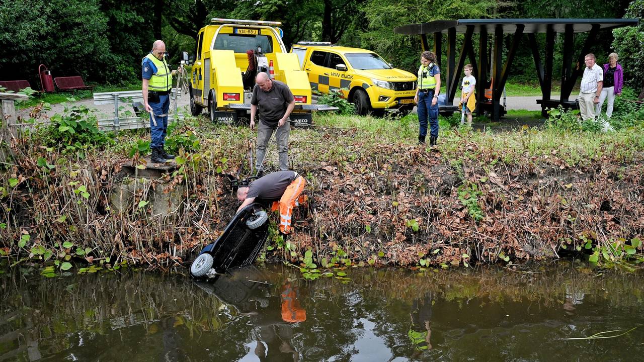 112-nieuws: man rijdt water in • huis Helmond dicht na drugsvondst ...