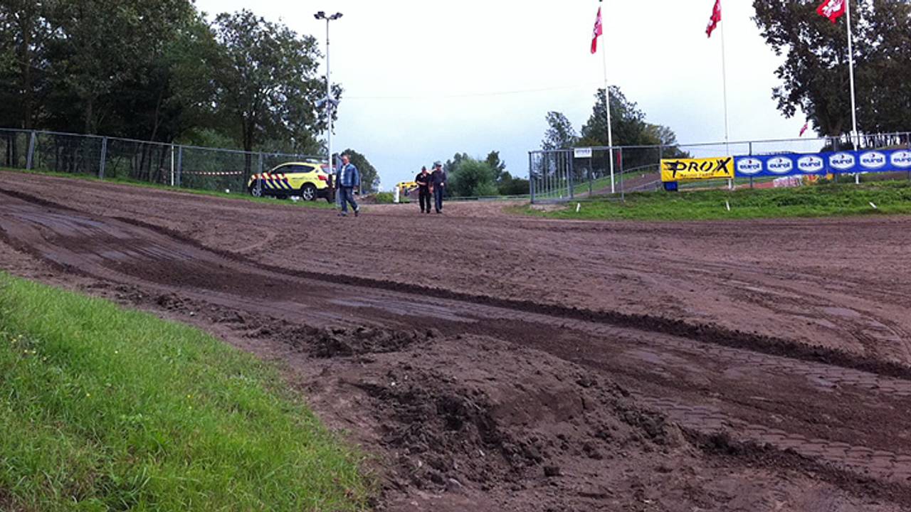 Coureur Steven Peeters verongelukt op motorcircuit De Witte Ruysheuvel ...