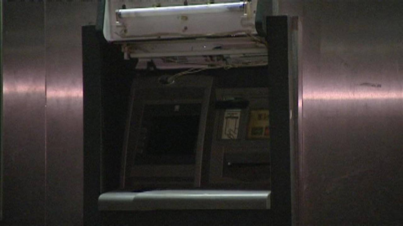 Plofkraak op geldautomaat Rabobank in Roosendaal - Omroep Brabant: het ...