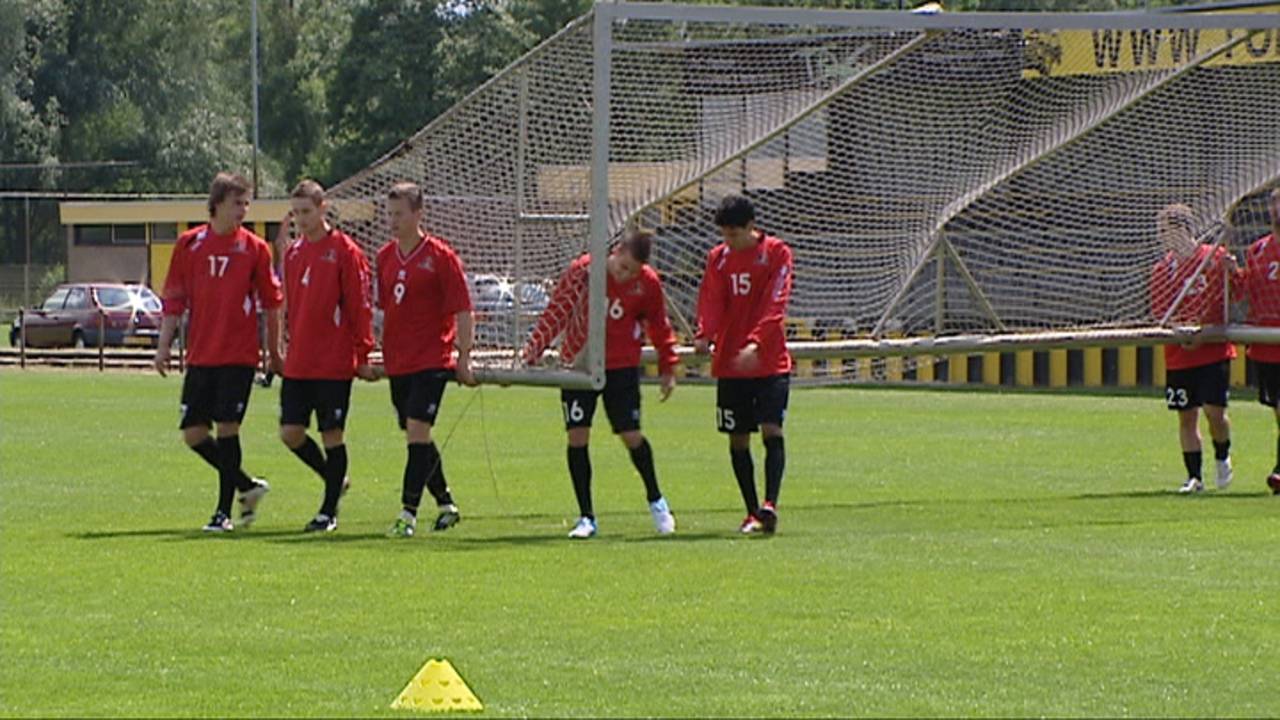 Eerste training Helmond Sport met Eric Meijers - Omroep Brabant