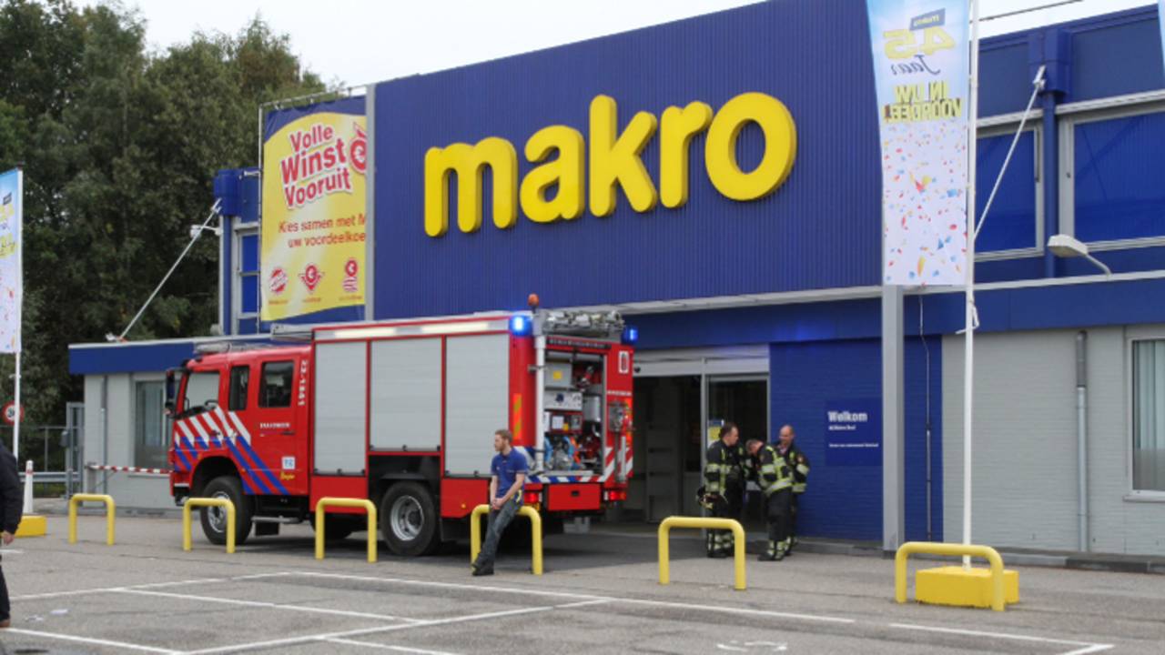 Makro Best ontruimd na brandalarm - Omroep Brabant