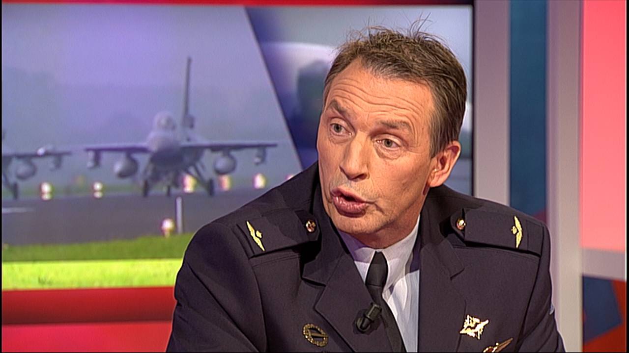 André Steur volgt Peter Tankink op als commandant van vliegbasis Volkel ...