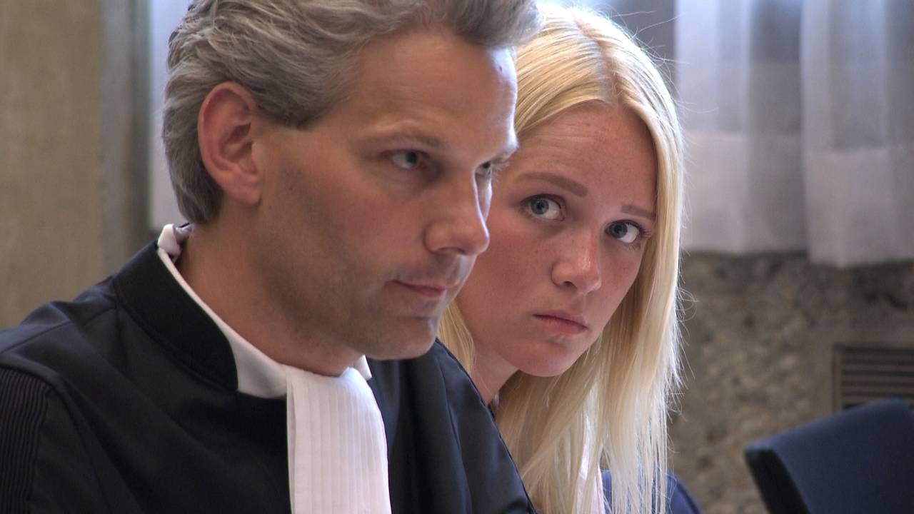 Seksfilmpje Chantal (21) uit Werkendam: Facebook spant kort geding aan ... Seksfilmpje Chantal (21) uit Werkendam: Facebook spant kort geding aan ...