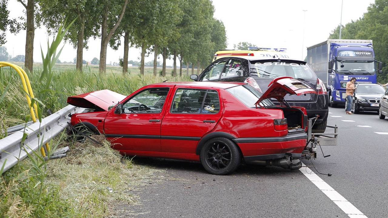 Twee ongelukken kort na elkaar op A27 bij Oosterhout - Omroep Brabant