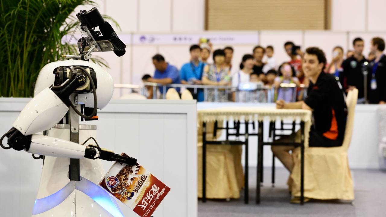 Nemen robots de komende jaren al het werk van ons over? - Omroep Brabant Nemen robots de komende jaren al het werk van ons over? - Omroep Brabant