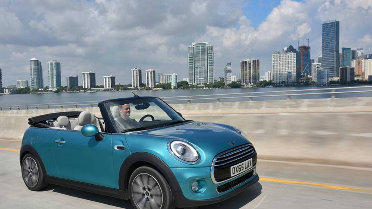 VDL Nedcar gaat de nieuwe MINI Cabrio maken - Omroep Brabant