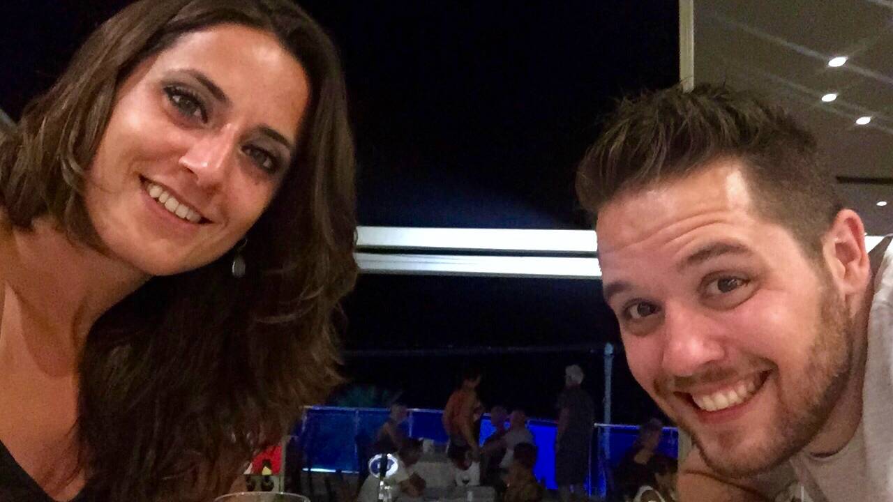 Rob Kersten vroeg vriendin Ayse ten huwelijk bij Tilburg Zingt: ‘Ik was zo zenuwachtig’ - Omroep ...