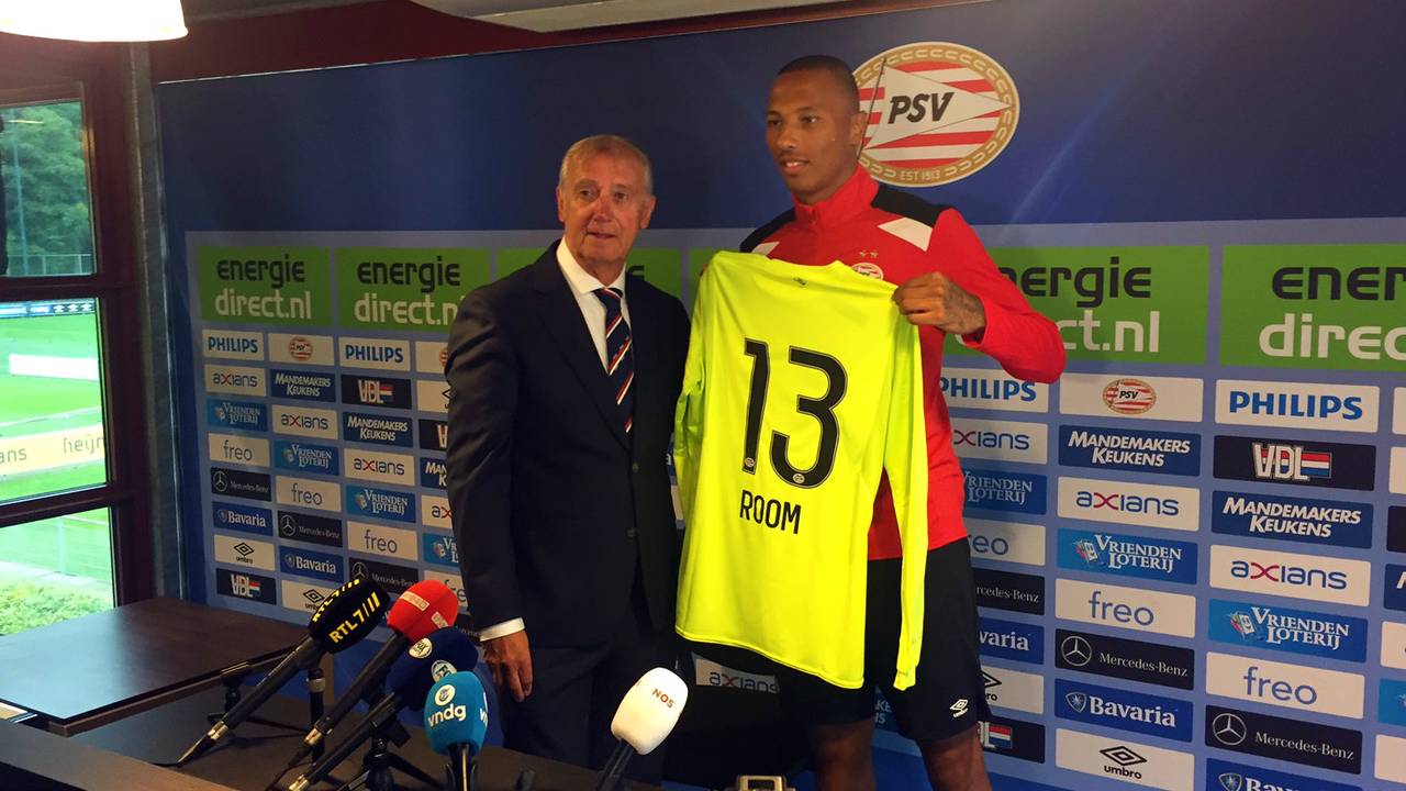 PSV's nieuwe tweede keeper Eloy Room: 'Ik moet gewoon ballen ...