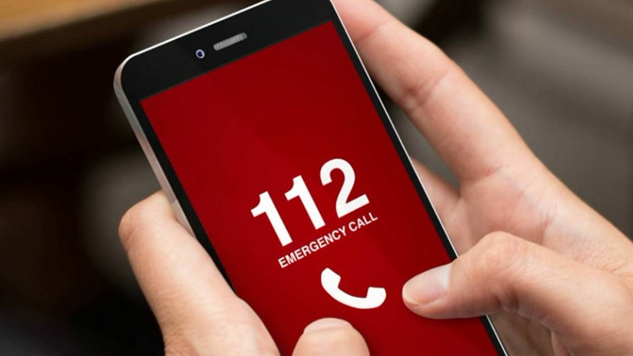 In holst van de nacht negen keer onnodig alarmnummer 112 gebeld ...