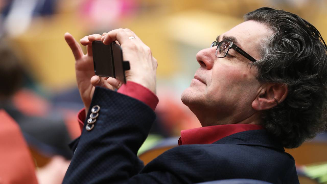 Henk van Gerven (SP) terug in Tweede Kamer, want Nine Kooiman gaat zich ...