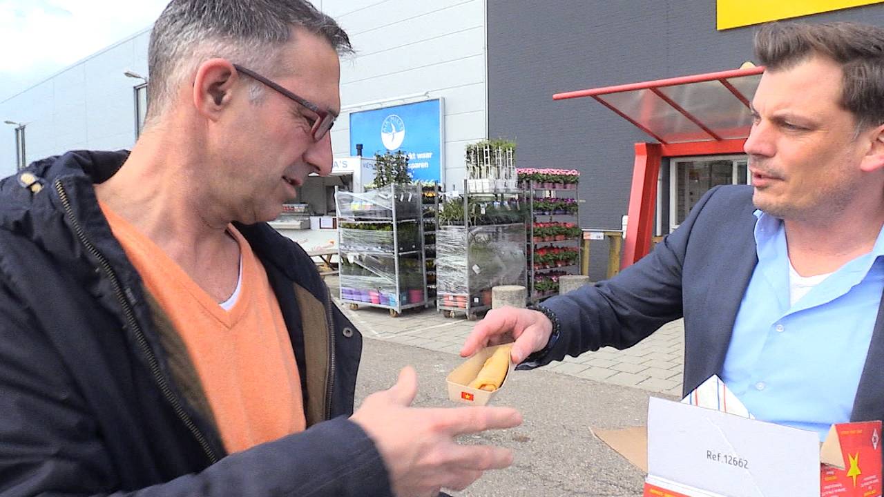 Wat krijg je als je een loempia kruist met een frikandel? Nieuwe snack ...