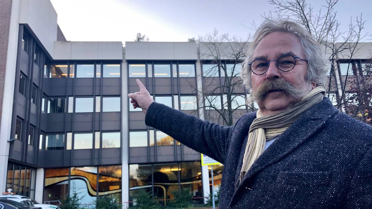 Twee vleermuizen leggen renovatie stadskantoor Roosendaal voor maanden ...