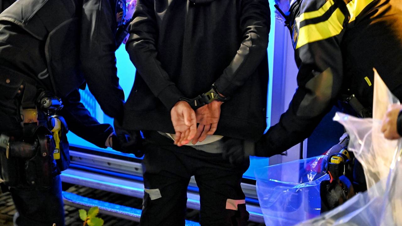 112-nieuws: vijf mannen opgepakt voor diefstal • ravage na ongeval in Oss - Omroep Brabant