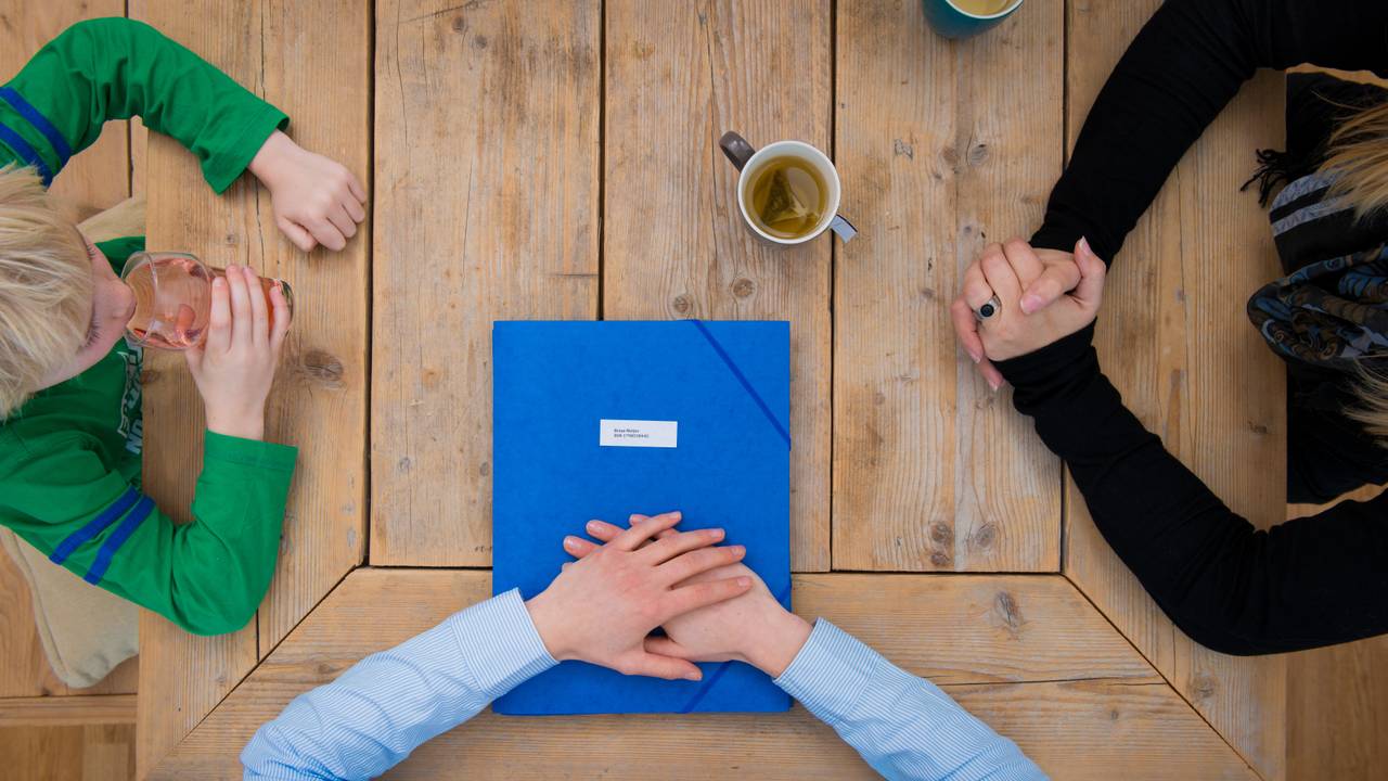 Strengere regels voor jeugdzorgaanbieders na kritische BOOS-uitzending ...
