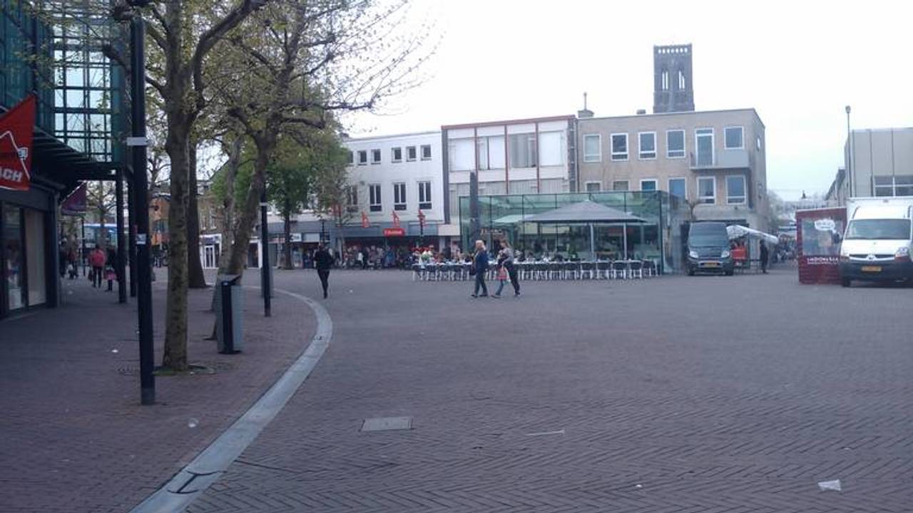 Incidentele festiviteit op Nelson Mandelaboulevard in Oss - Omroep Brabant