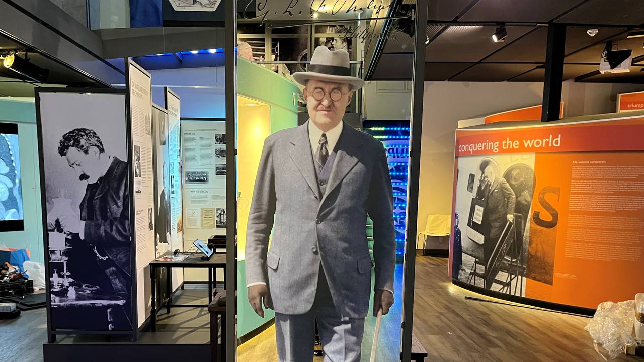 Uniek notitieboekje van Gerard Philips geeft een kijkje in zijn hoofd ...