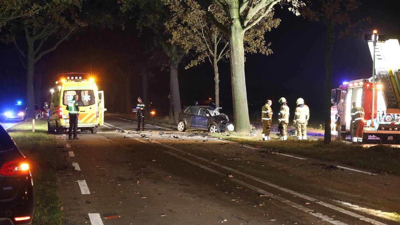 Man (34) overleden na botsing met vrachtwagen in Odiliapeel - Omroep Brabant