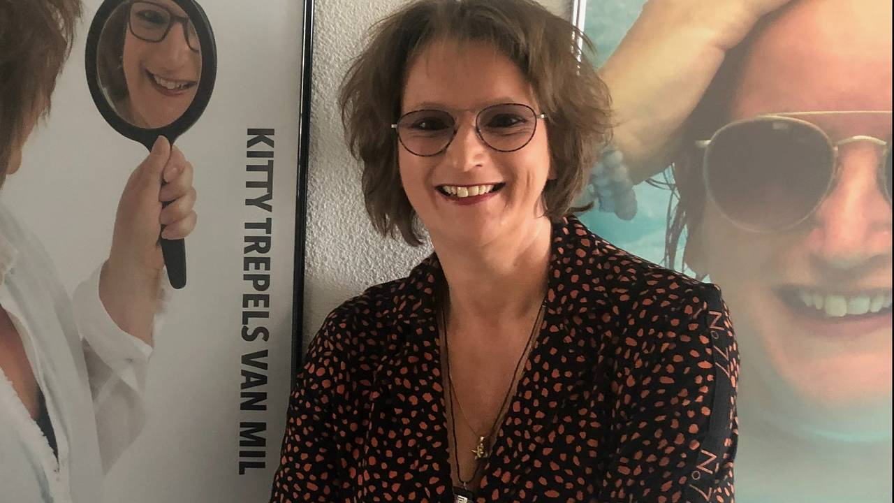 Kitty heeft een nieuwe theatershow, maar vreest dat ze die zelf niet ...