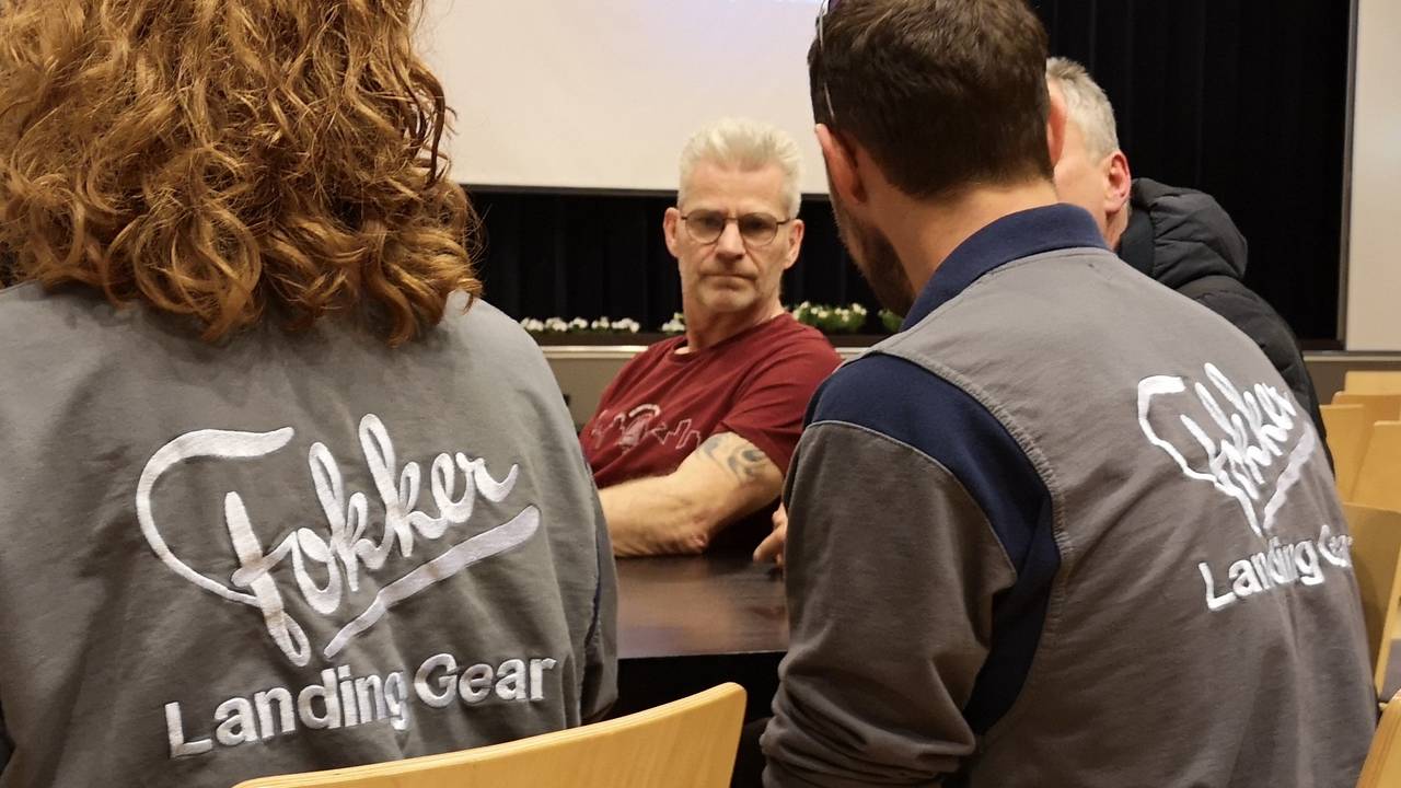 Hans (60) werkt al 27 jaar bij Fokker en baalt dat zijn fabriek ...
