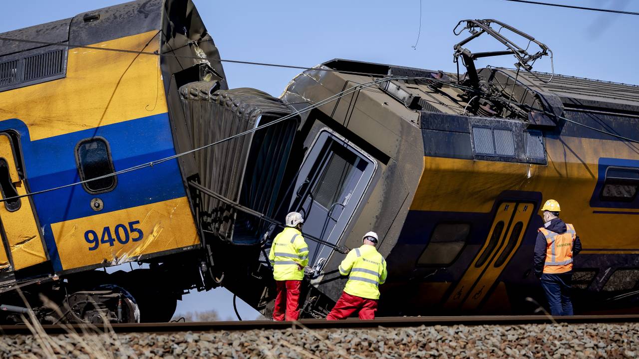 Anwar overleeft treinramp: 'Maar ik zit nog wel na te trillen' - Omroep ...