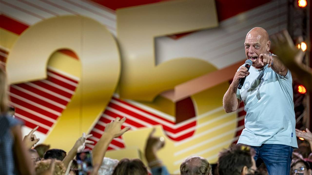 Jan Biggel krijgt rol in New Kids-carnavalsfilm: 'Dit is toch humor ...