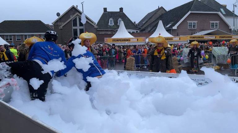 Carnaval: Steeds meer Brabantse steden en dorpen luiden einde carnaval ...