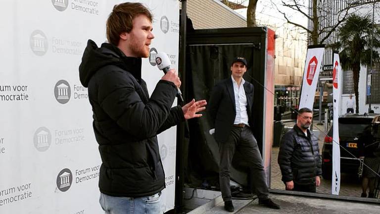 Tourmanager Wouter is de held van Thierry Baudet: 'Nu eerst vakantie ...