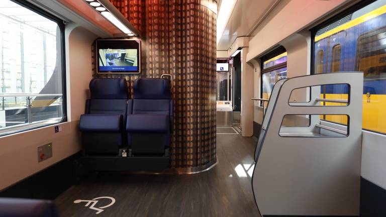 Zo ziet de nieuwe trein er uit die nu ook door Brabant rijdt - Omroep ...