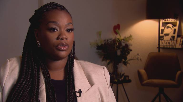 Weduwe vol vragen na moord op rapper Boechi: 'Waarom moest hij dood ...