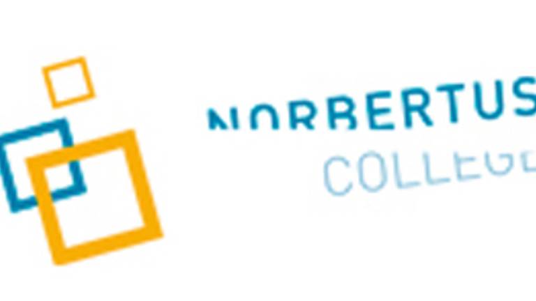 Docent geschorst voor ontoelaatbare relatie met oud-leerlinge - Omroep ...