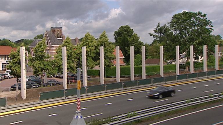 Drie rijstroken verbrede snelweg A2 tussen Best-West en Boxtel-Noord ...