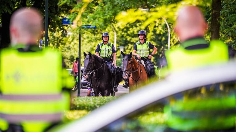 Noodverordening nadat jongeren rellen aankondigden in Eindhoven ...