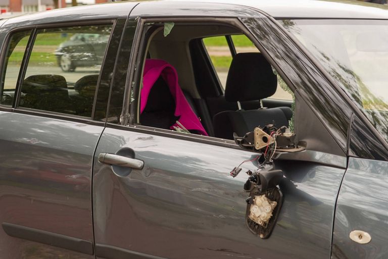 112-nieuws: A58 was dicht bij Breda door ongeluk met drie auto's • Grote drukte op A4 en A58 ...